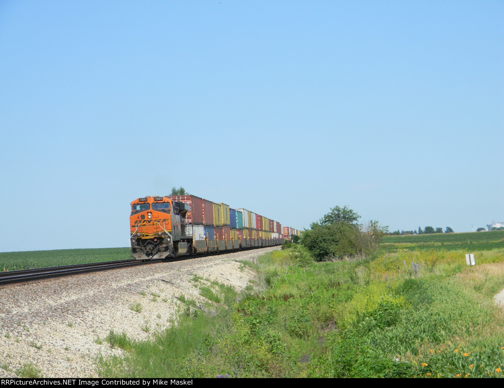 BNSF 7221